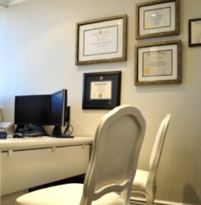 Tour our hormone replacement therapy office in Los Angeles - HRT